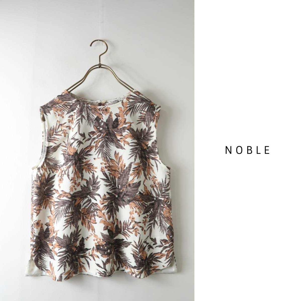 スピック＆スパン NOBLE 洗える ボタニカルプリント ノースリーブトップス 日本製 E-M 5349(トップス)｜売買されたオークション情報、yahooの商品情報をアーカイブ公開 ...