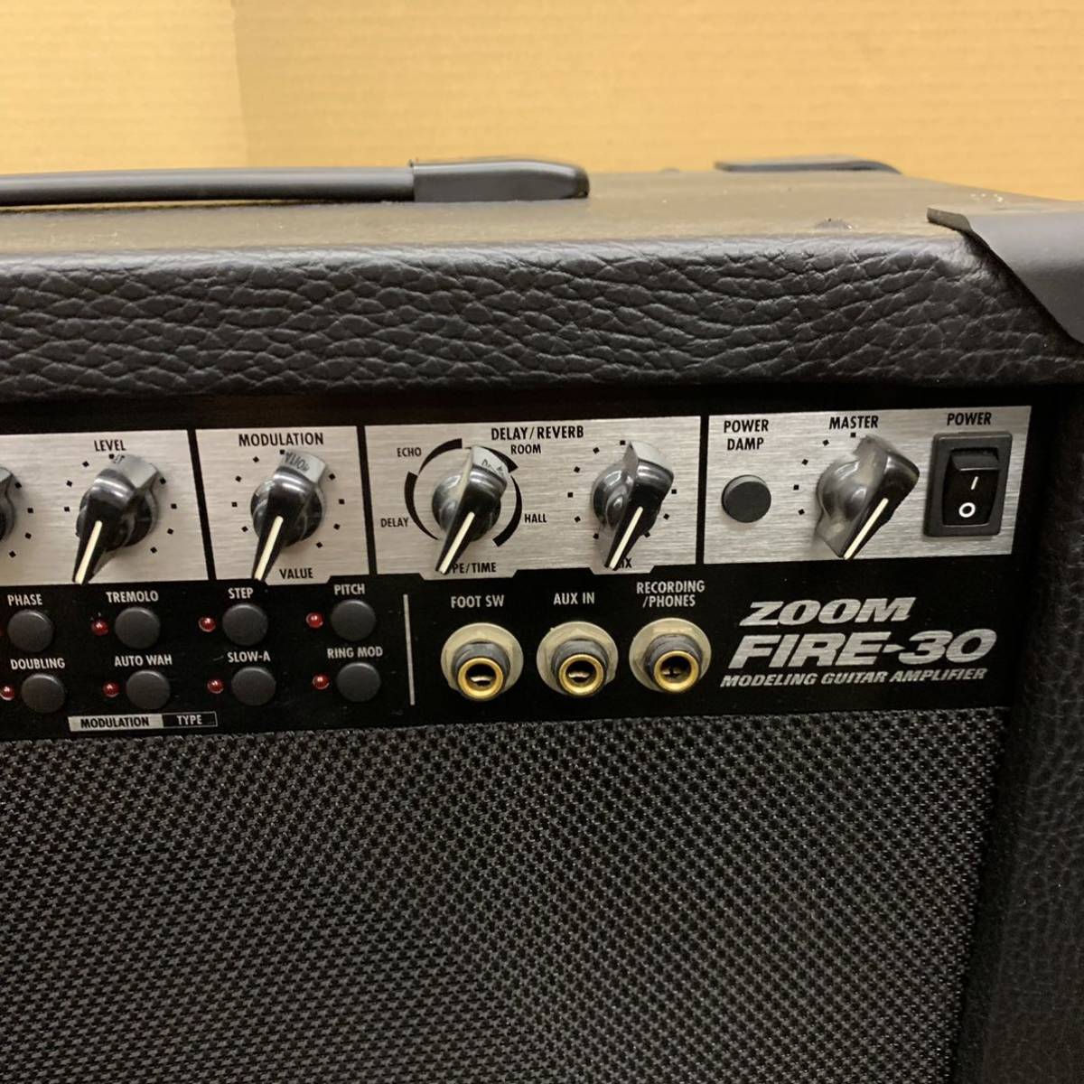 ZOOM FIRE-30 MODELING GUITER AMPLIFIER ギターアンプ 通電確認のみ 現状品(ギターアンプ)｜売買された ...