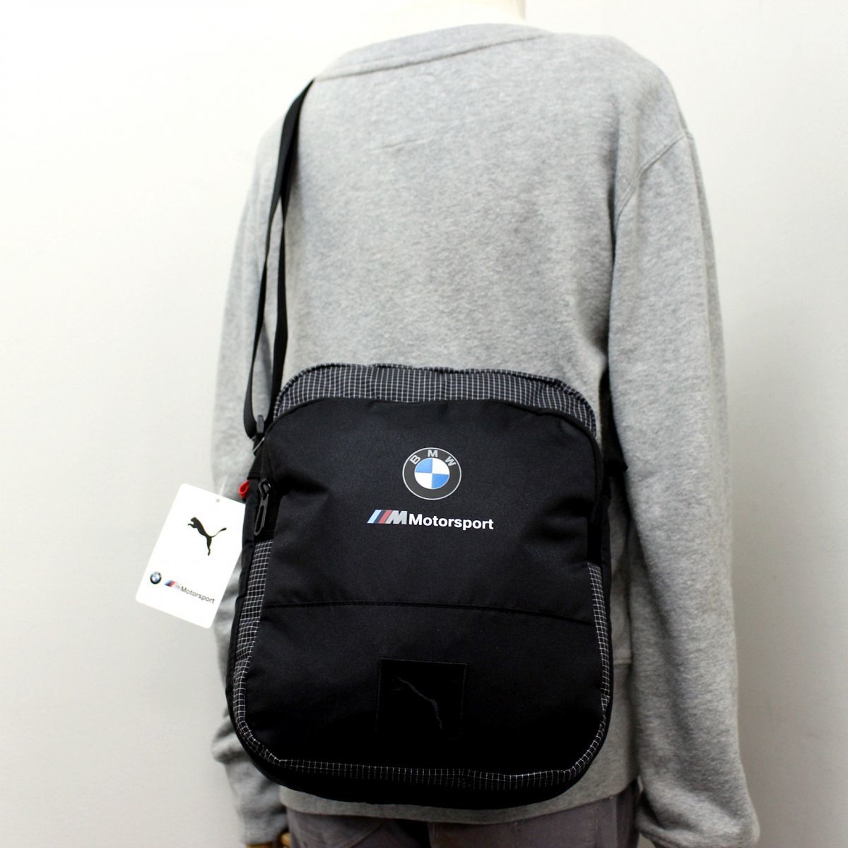 プーマ PUMA × BMW モータースポーツ ロゴ入り ショルダーバッグ バッグ 鞄 かばん BAG 黒 ブラック 076668-01 六 ...