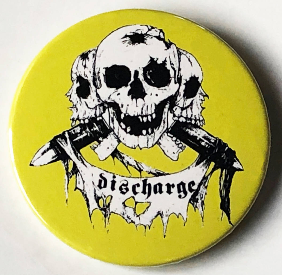 DISCHARGE - Threes Skulls 缶バッジ 54mm #UK #punk #80's cult killer punk ...