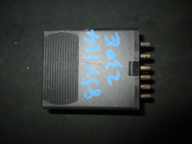 ベンツ W124 230E フューエルポンプ リレー 0035452005 部品取り ガソリンポンプ モジュール コントロールユニット ...