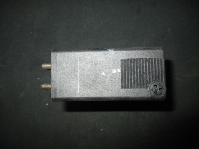 ベンツ W124 230E フューエルポンプ リレー 0035452005 部品取り ガソリンポンプ モジュール コントロールユニット ...