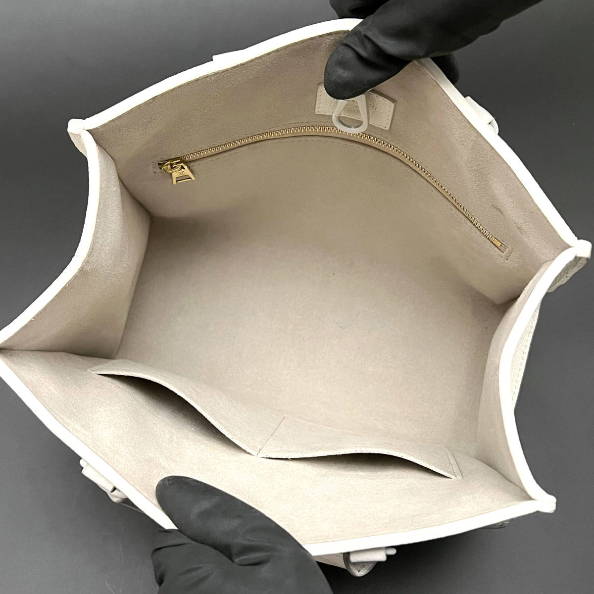 o58 超 ルイヴィトン Louis Vuitton ロックミー トート PM ハンドバッグ レザー ブロン ハンド バッグ レザー ホワイト ...