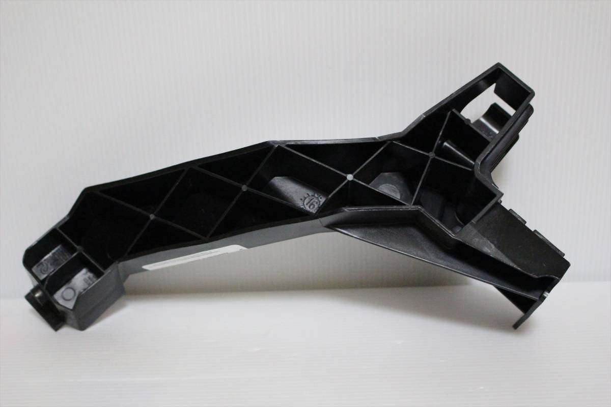 VW ザ ビートル 5C 純正 左 リア バンパー ブラケット リテーナー/サポート ステー 5C5.807.131 5C5807131 ...