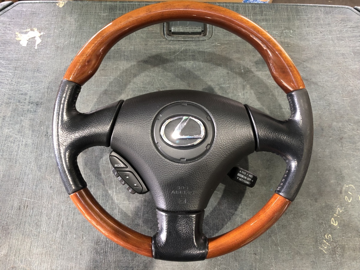 レクサス SC430 ソアラ UA-UZZ40 ステアリング ハンドル 04716.2-17-5(ステアリング)｜売買されたオークション情報、yahooの商品情報をアーカイブ公開 ...