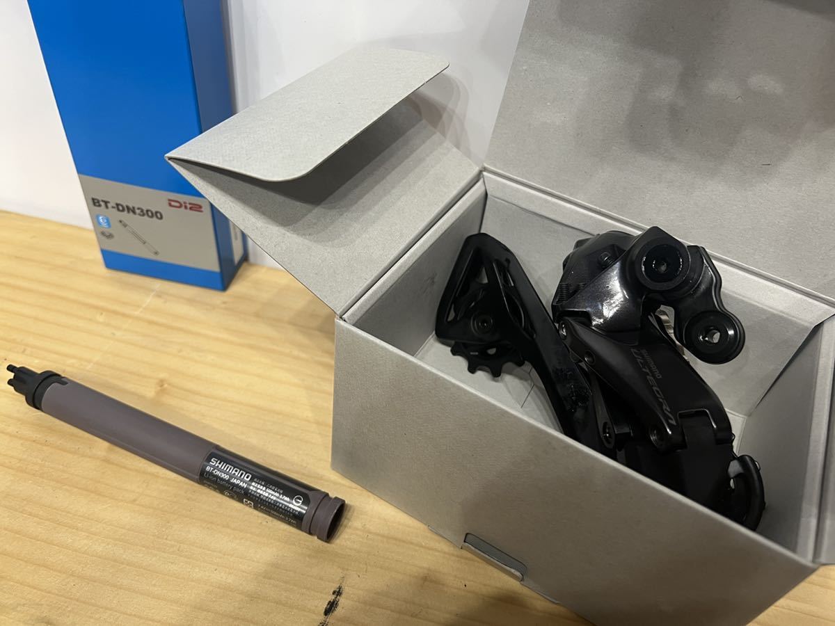 品 RD-R8150 & BT-DN300セット Di2 2×12S 電動 新型 ULTEGRA アルテグラ 内蔵BATTERY Di2 ...