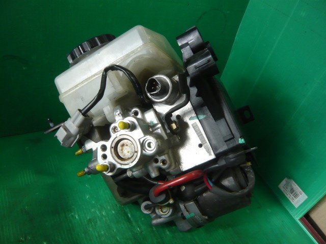 ソアラ UZZ40 ABSアクチュエーター ブレーキマスター ブレーキブースター アイシン SC 32020 L964(その他)｜売買されたオークション情報、yahooの商品情報をアーカイブ ...