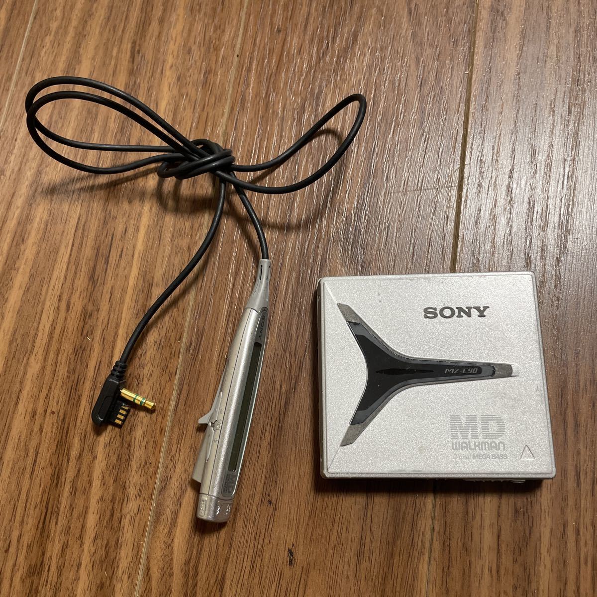 SONY MD WALKMAN MZ-E90 リモコン RM-MZ2S ソニー MDウォークマン ジャンク(再生専用)｜売買されたオークション情報、yahooの商品情報をアーカイブ公開 ...