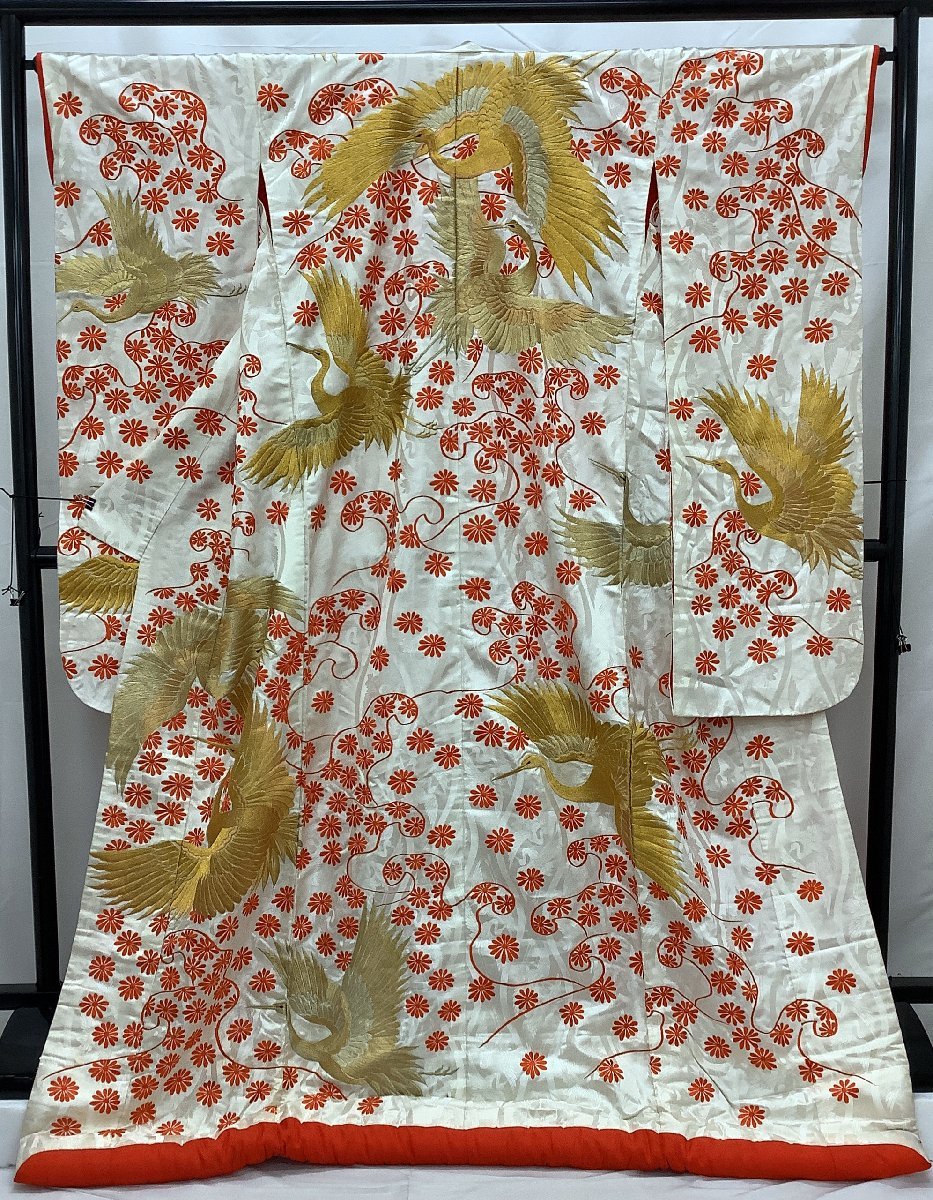 きものcocon 色打掛 身丈180/裄66/素材不明/白系/刺繍/ふき綿入り/結婚式/同梱発送不可 5-17-3K-1849-a(その他)｜売買されたオークション情報、yahooの商品情報を ...