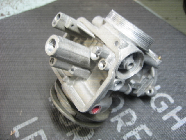 デロルト PHF 32 CD キャブレターボディー レターパックお届け(ドゥカティ用)｜売買されたオークション情報、yahooの商品情報をアーカイブ公開 - オークファン（aucfan.com）