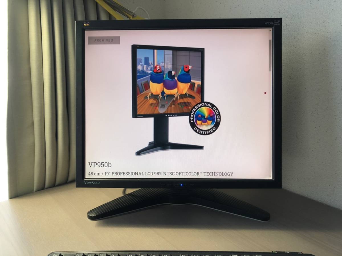 ViewSonic Pro VP950b 19" SXGA 1280 x 1024 D-Sub DVI-D 液晶モニター 縦横切り替え型(19 ...