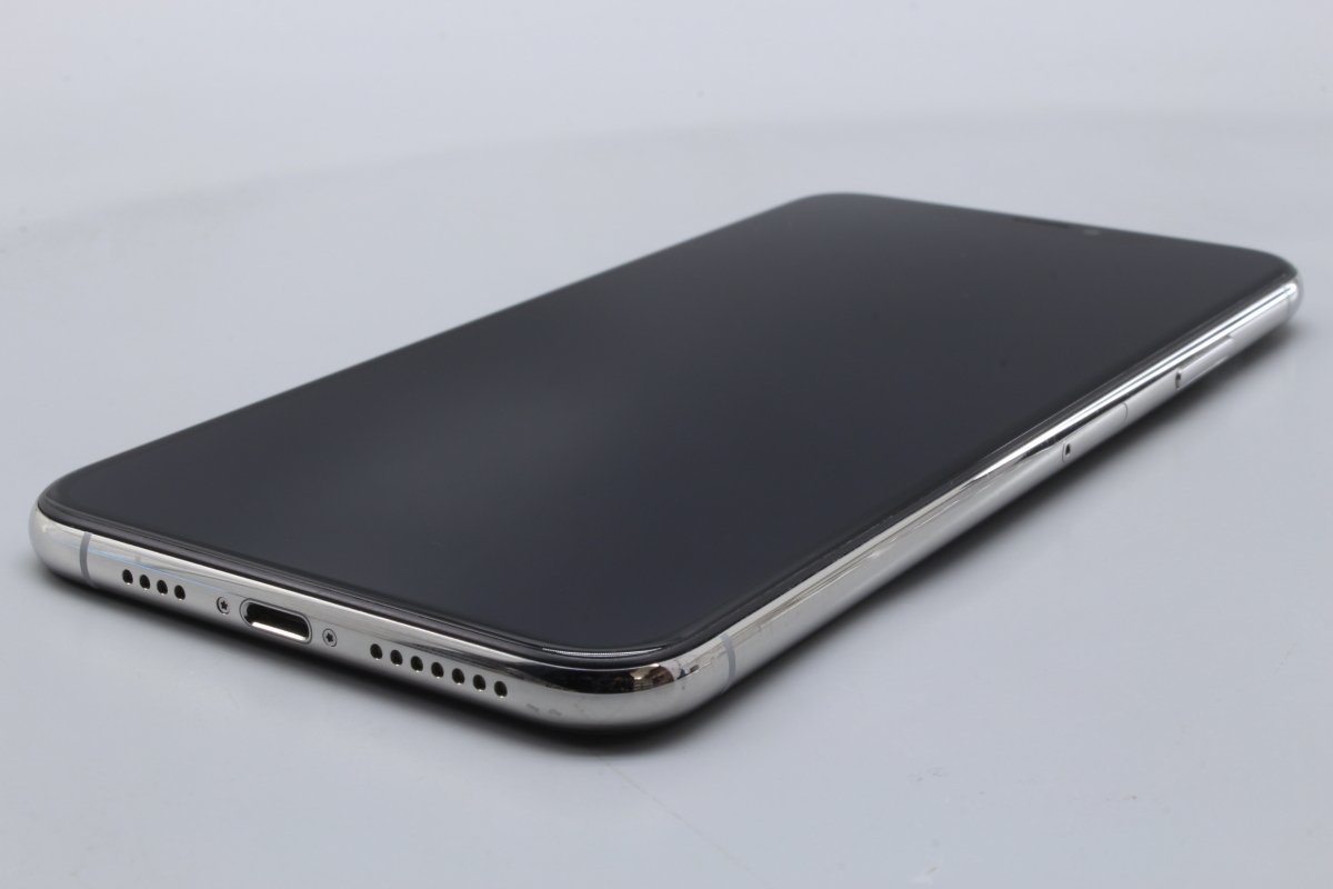 Apple iPhoneXS Max 256GB Silver A2102 MT6V2J/A バッテリ70% SIMフリー SIMロック解除済 ...