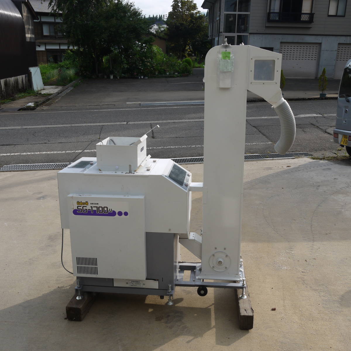 タイガーカワシマ 石抜機 石取り君 SG-1700U 昇降機付き 品(農業機械)｜売買されたオークション情報、yahooの商品情報をアーカイブ ...