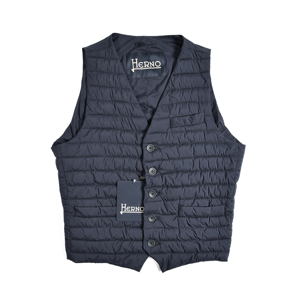 新着 ヘルノ HERNO IN-TECH 中綿 ベスト ストレッチ メンズ ナイロン ネイビー 379347(Lサイズ)｜売買されたオークション情報、yahooの商品情報をアーカイブ公開 ...