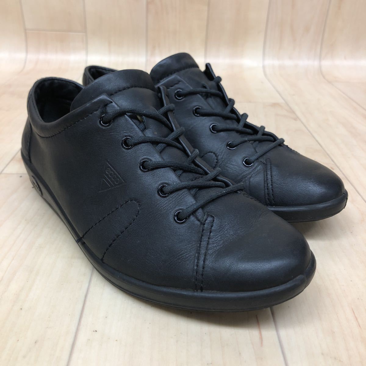 B-26 ecco エコー ウォーキングシューズ カジュアルシューズ ブラック レディース24.0EE(ウォーキングシューズ)｜売買されたオークション情報、yahooの商品情報をアーカイブ公開 ...