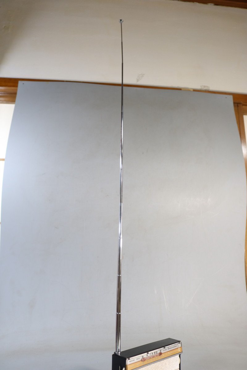 E168 古ラジオ3点/トランジスタラジオ/東芝/フジ/昭和レトロ/ジャンク品(アンティーク)｜売買されたオークション情報、yahooの商品情報をアーカイブ公開 - オークファン（aucfan ...