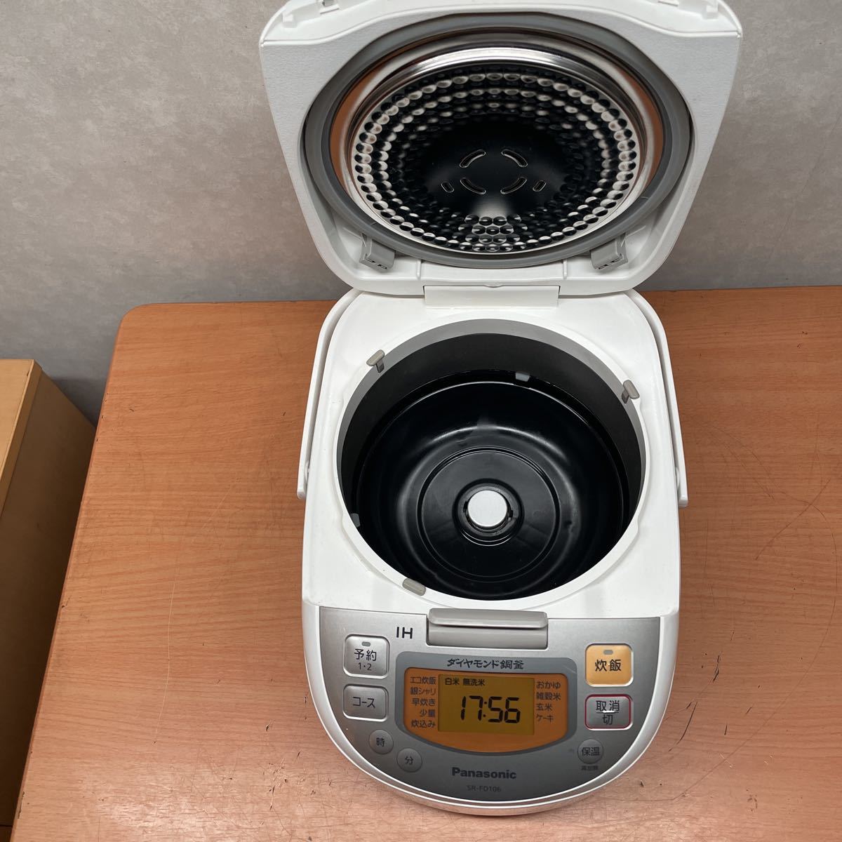 Panasonic IH炊飯ジャー SR-FD106 17年製 5.5合炊き 35(IH)｜売買されたオークション情報、yahooの商品情報を ...