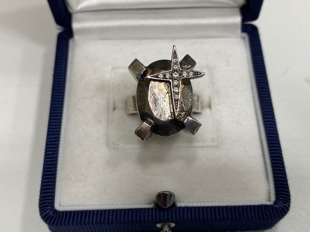 e.m. SILVER 刻印 リング 指輪 アクセサリー シルバー 7924(13号未満)｜売買されたオークション情報、yahooの商品情報をアーカイブ公開 - オークファン（aucfan.com）