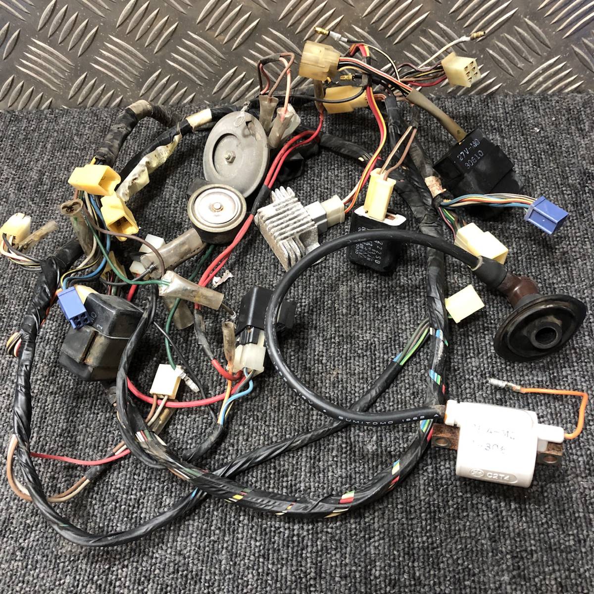 YAMAHA JOG 27V ジョグ メインハーネス＆補器類セット(ヤマハ用)｜売買されたオークション情報、yahooの商品情報をアーカイブ公開 - オークファン（aucfan.com）