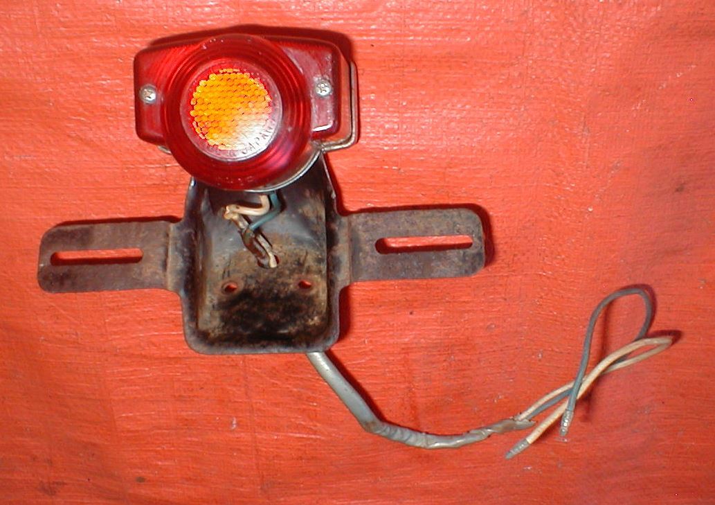 ホンダ ドリームCL72/CL77 テールランプ/ナンバーブラケット(テールランプ)｜売買されたオークション情報、yahooの商品情報をアーカイブ公開 - オークファン（aucfan.com）