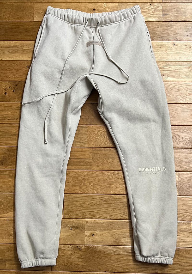 FOG Fear Of God ESSENTIALS Sweat Pants COLOR:Wheat SIZE:M(Mサイズ)｜売買された ...