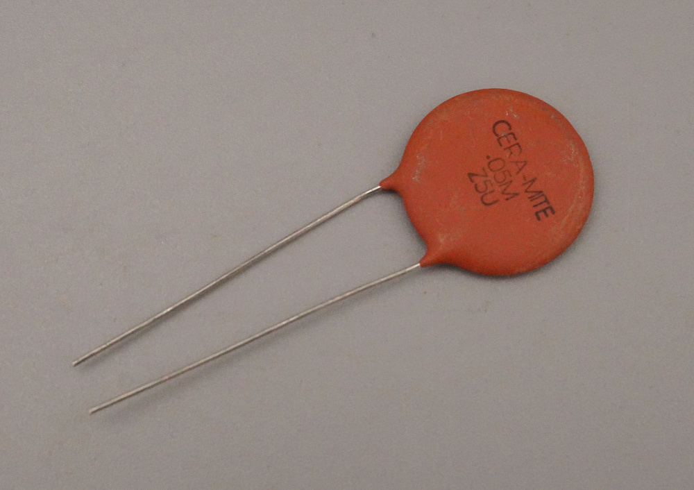 Vishay/Sprague CERA-MITE 0.05uF/500VDC セラミックコンデンサ(パーツ、部品)｜売買されたオークション情報 ...