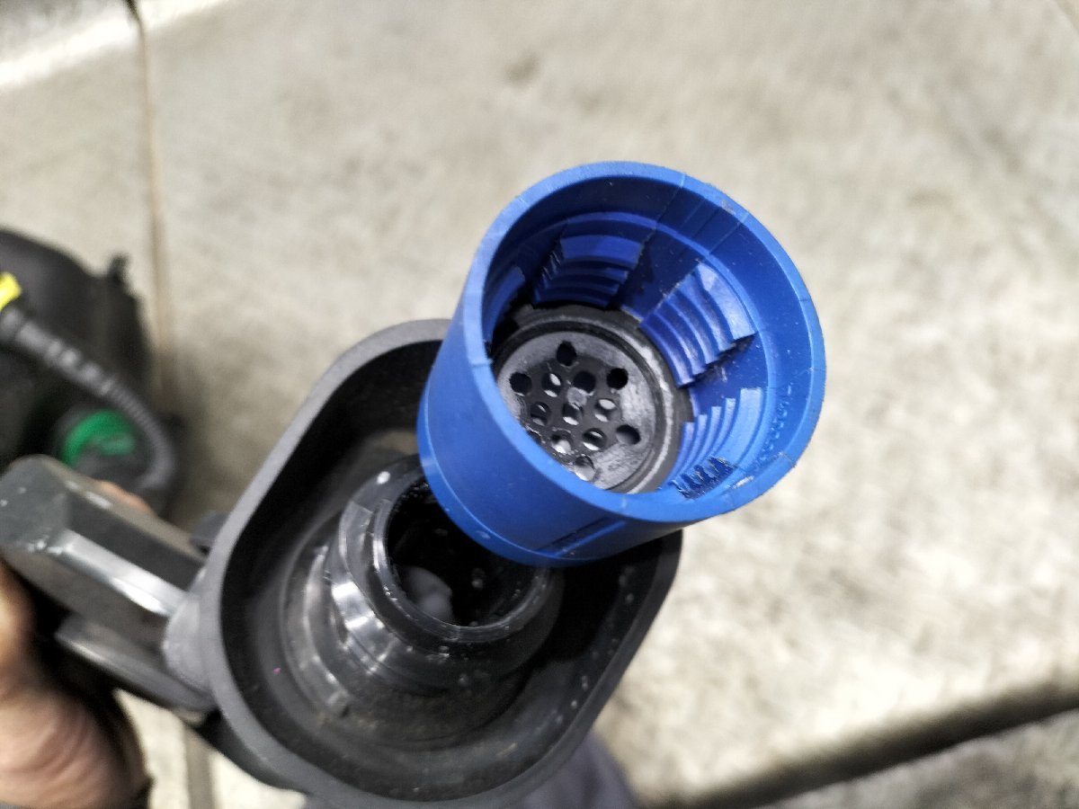 キレイ目 GDH201 トヨタ レジアスエース DX GL 令和2年 純正 AdBlue アドブルータンク ホース付 77871-26010 ...