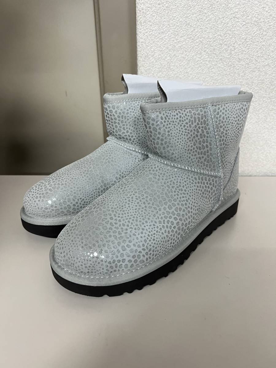 B品 アグ UGG CLASSIC MINI GLITZY 1019637-GRV-6 US6 23cm(23.0cm)｜売買されたオークション情報、yahooの商品情報をアーカイブ公開 ...