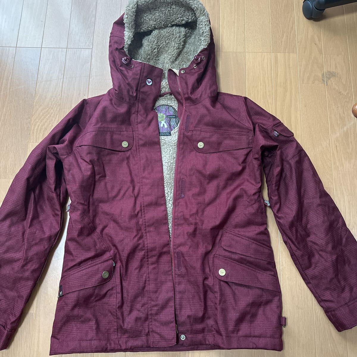 ROXYジャケット(その他)｜売買されたオークション情報、yahooの商品情報をアーカイブ公開 - オークファン（aucfan.com）