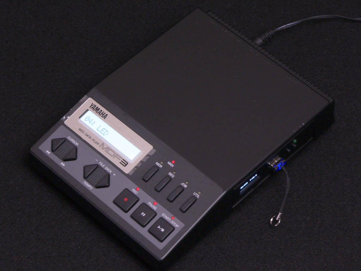 YAMAHA MDF3 MIDIデータファイラー LED液晶ディスプレイ+FDDエミュレーター USBドライブ 仕様(レコーディング、PA機器 ...