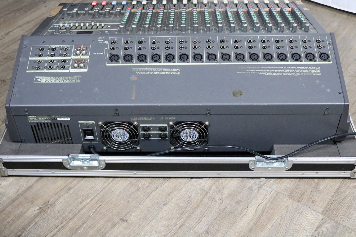 ト長 長野県中野市 直接引取限定 YAMAHA ヤマハ EMX3500 パワードミキサー ミキサー PA 卓 PA機器 音響機器 ハードケース付 IR635IOC77(ミキサー)｜売買された ...