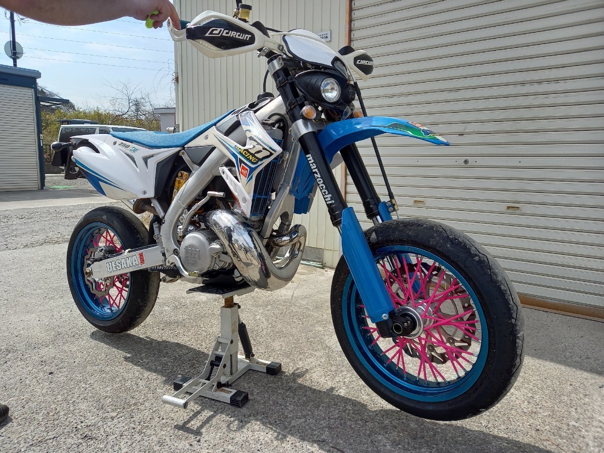 tmレーシング sm250 2ストローク公道可2015モデル 超低走行(その他)｜売買されたオークション情報、yahooの商品情報をアーカイブ公開 - オークファン（aucfan.com）