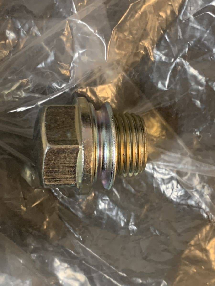 スズキ 純正パーツ オイル ドレンプラグ 14x12 品番：09247-14043-000 GSX250R GW250 Vストローム250 ...