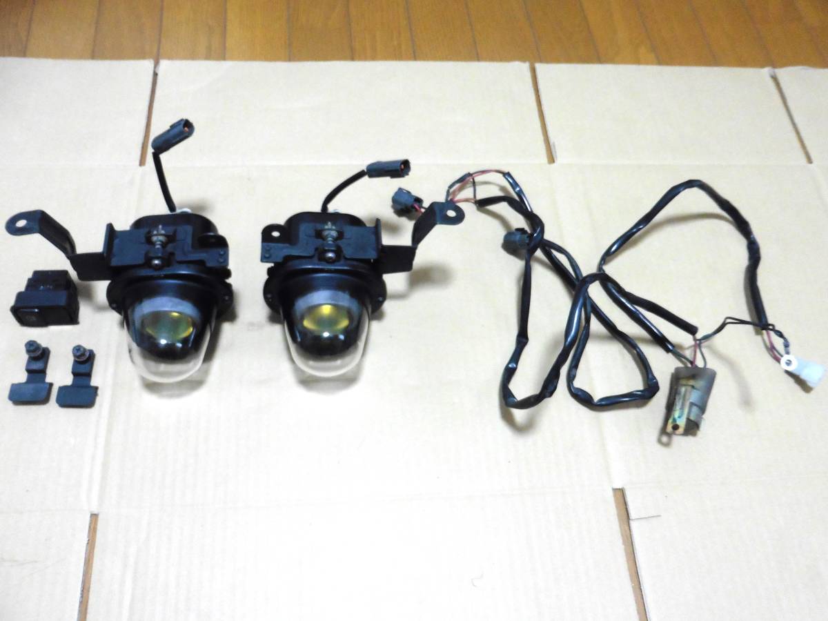ロードスター 純正フォグランプ イエロー ハーネス＆スイッチ付 NA6 NA8 絶版(マツダ用)｜売買されたオークション情報、yahooの商品情報をアーカイブ公開 - オークファン ...