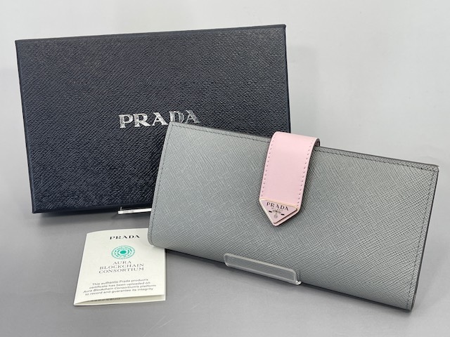 プラダ PRADA 1MV025 サフィアーノxスムースレザー 二つ折長財布 グレー×ピンク ICチップ確認済み 品(女性用財布)｜売買されたオークション情報、yahooの商品情報をアーカイブ ...