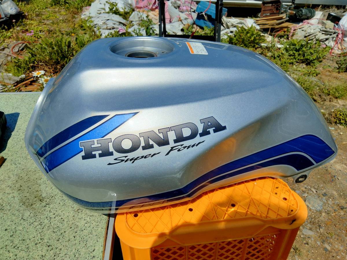 CB1300SF SC40 タンク 2002式 お勧め シルバー スペンサーカラー(ホンダ用)｜売買されたオークション情報、yahooの商品 ...