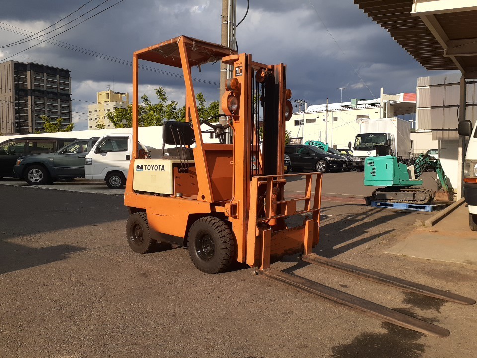 トヨタ FG7の値段と価格推移は？｜73件の売買情報を集計したトヨタ FG7の価格や価値の推移データを公開