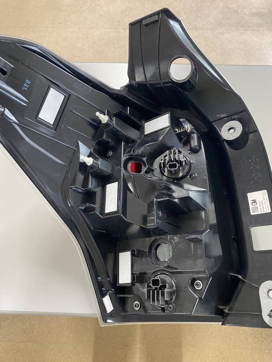 スバル フォレスター 後期 SJ5 SJG テールランプ右 テールライト テールレンズ 純正LED ICHIKOH D171 84912 ...