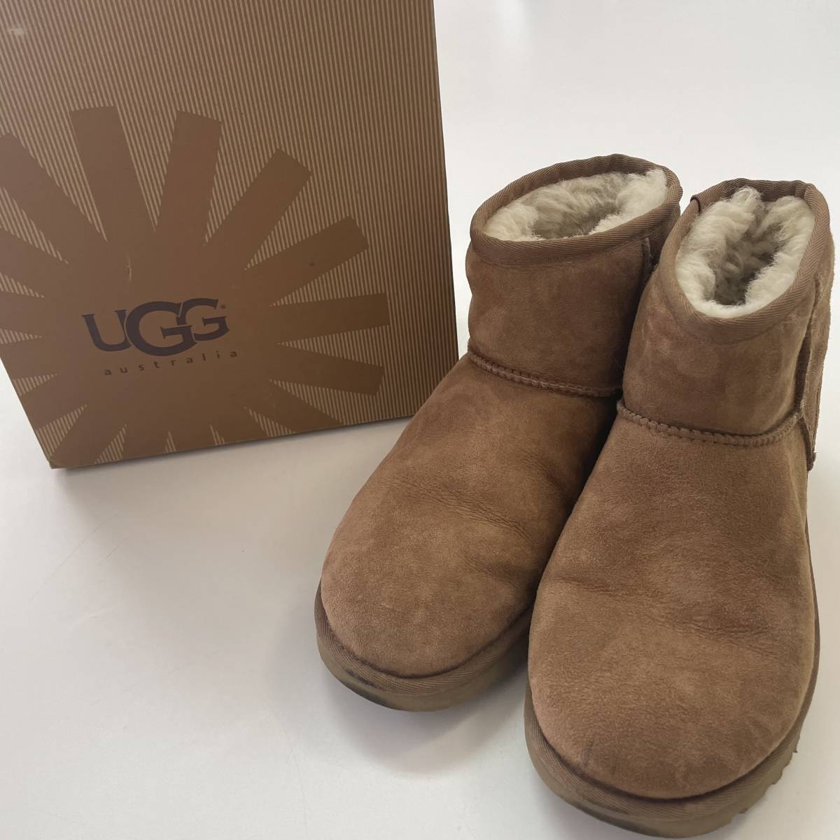 7573 UGG W CLASSIC MINI 5854 W/CHE 24.0cm(US7)｜売買されたオークション情報、yahooの商品情報をアーカイブ公開 - オークファン（aucfan.com）