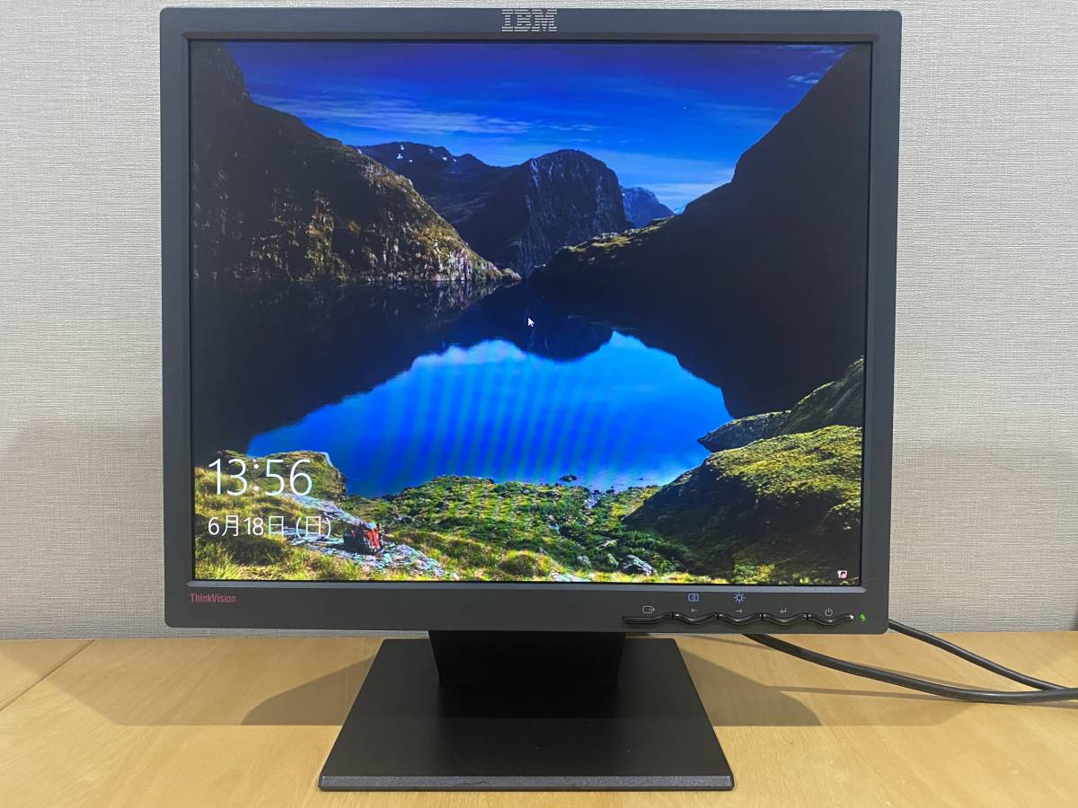 IBM ThinkVision L190モニター 9329-AB9 19インチ液晶ディスプレイ(19インチ～)｜売買されたオークション情報 ...