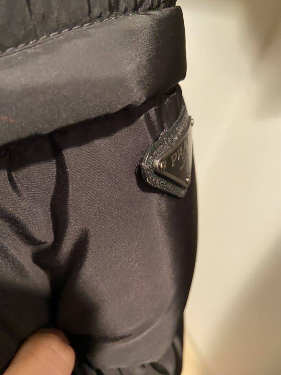 PRADA プラダ メンズ ロングダウンジャケット モデル 黒 ブラック(Mサイズ)｜売買されたオークション情報、yahooの商品情報をアーカイブ公開 - オークファン（aucfan.com）