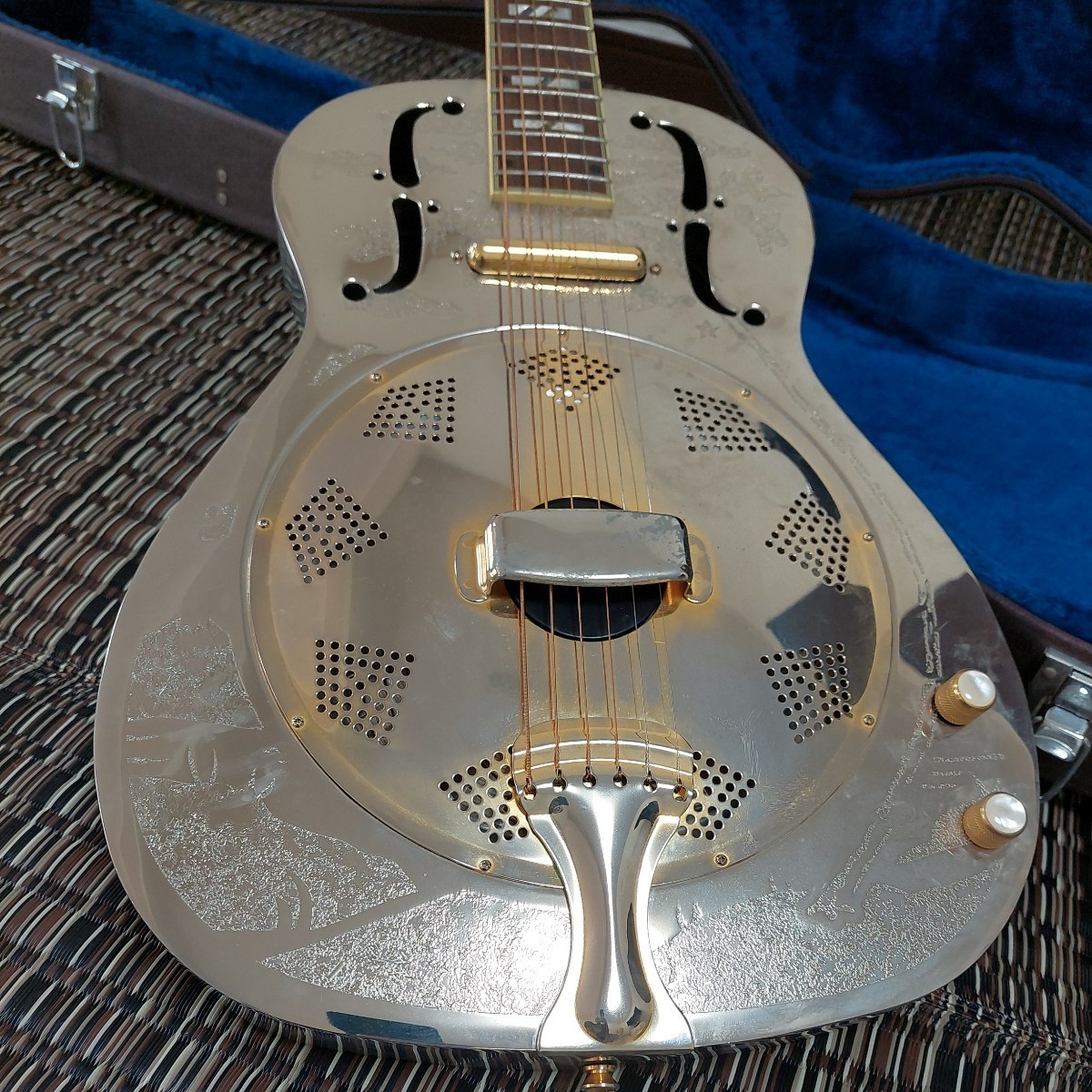 GillTone RESONATOR GUITAR ジルトーンリゾネーターギター フルメタル(本体)｜売買されたオークション情報、yahooの ...