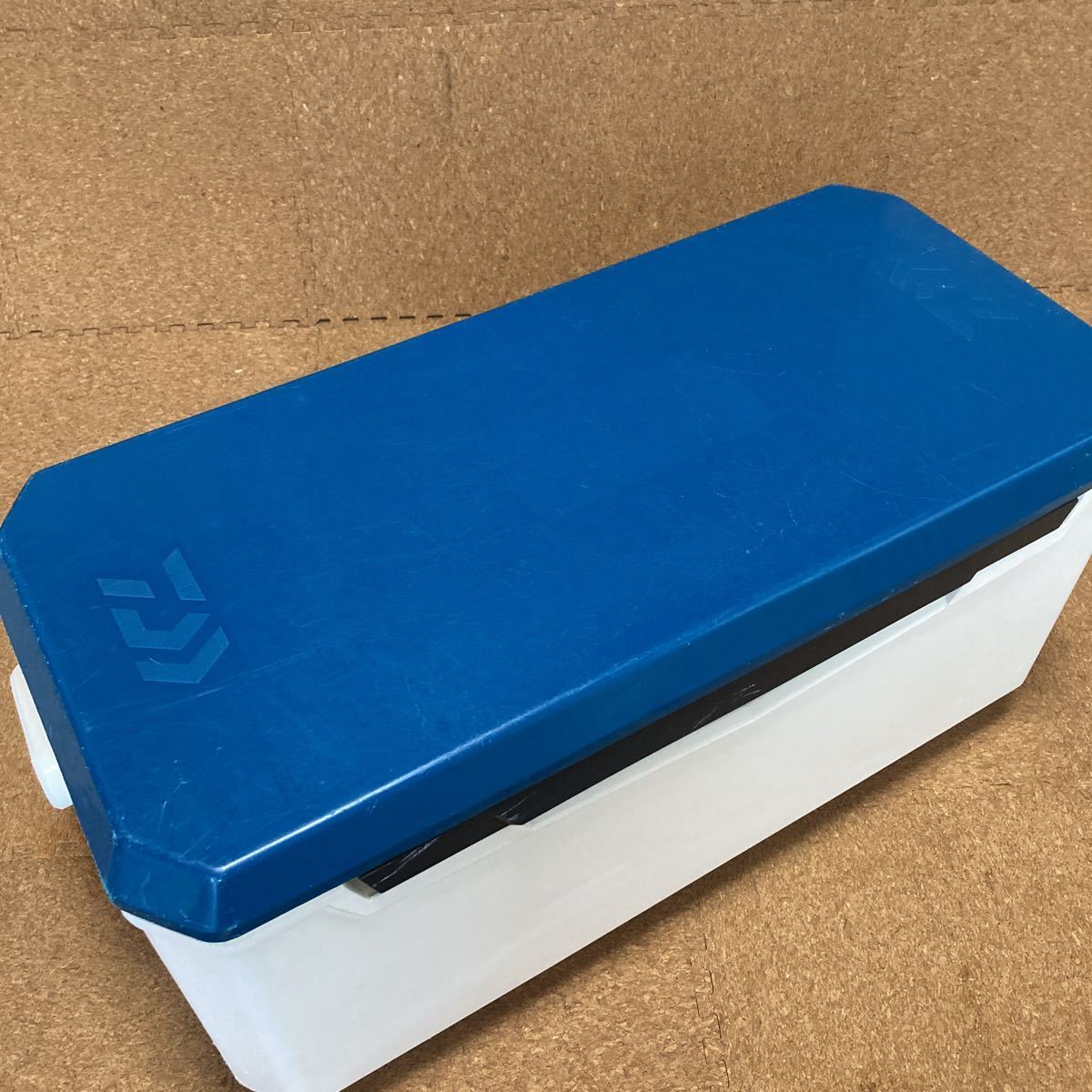 ダイワ ライトトランクα S 3200 クーラーボックス 断熱材：スチロール 32L(その他)｜売買されたオークション情報、yahooの商品情報をアーカイブ公開 - オークファン（aucfan ...