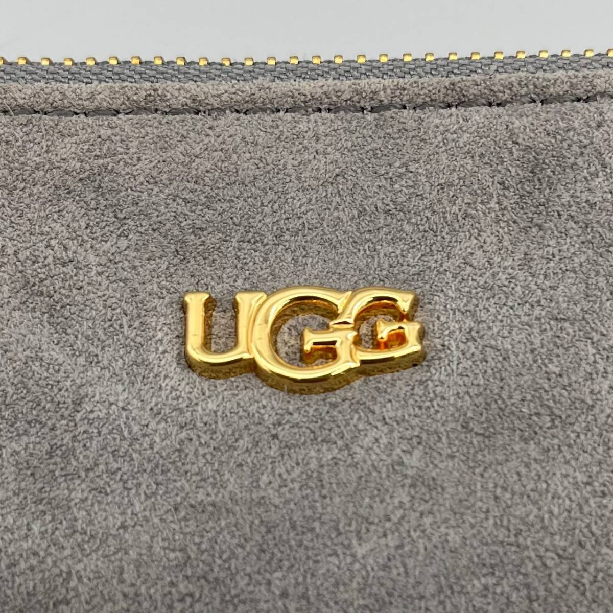 訳あり UGG アグ クラッチバッグ ポーチ ムートン スエード スウェード グレー(UGG オーストラリア)｜売買されたオークション情報、yahooの商品情報をアーカイブ公開 ...