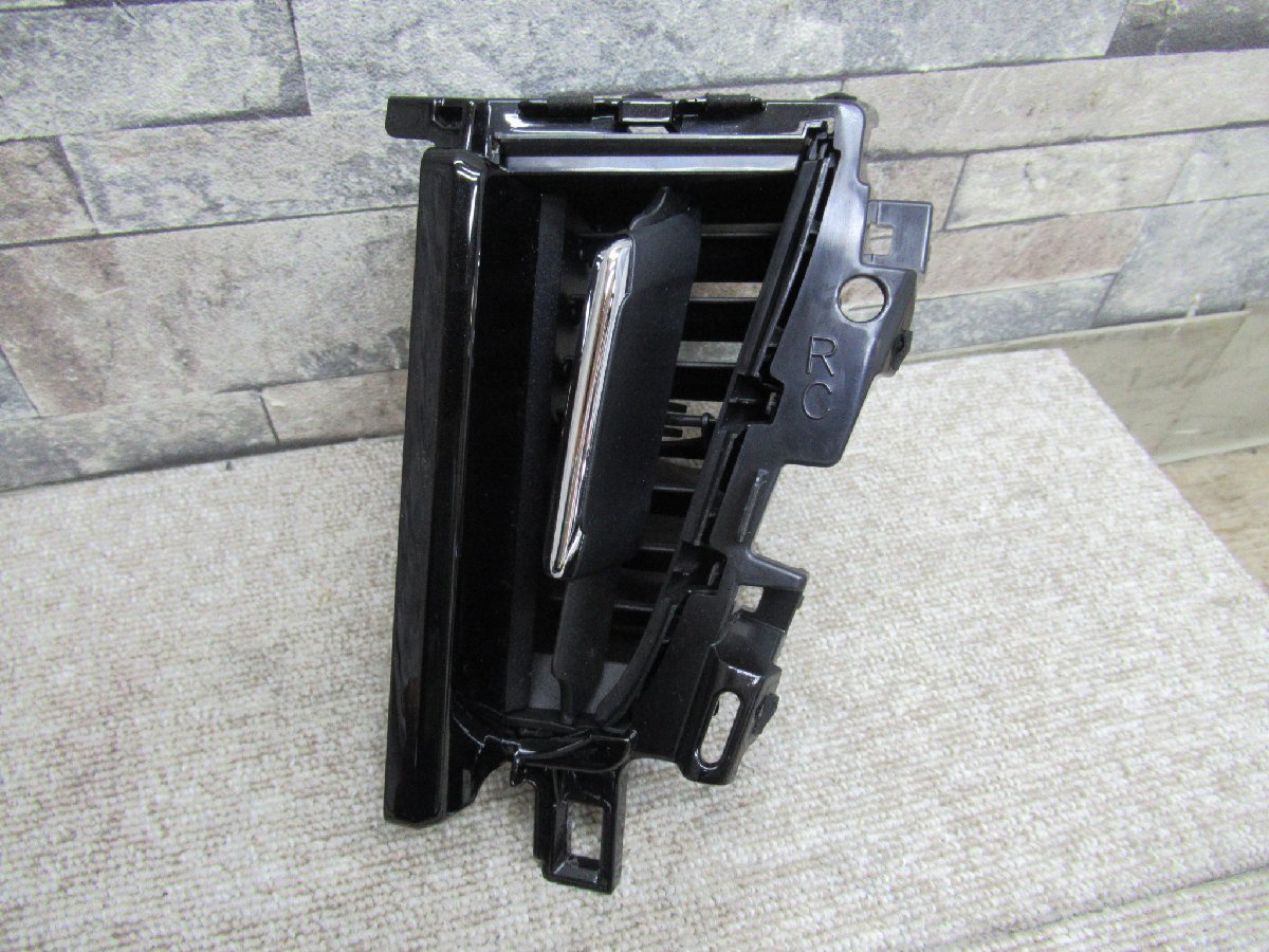 30 アルファード AGH30W SCパッケージ ヴェルファイア 右フロント エアコン吹き出し口 55670-58100 T64-12(トヨタ ...