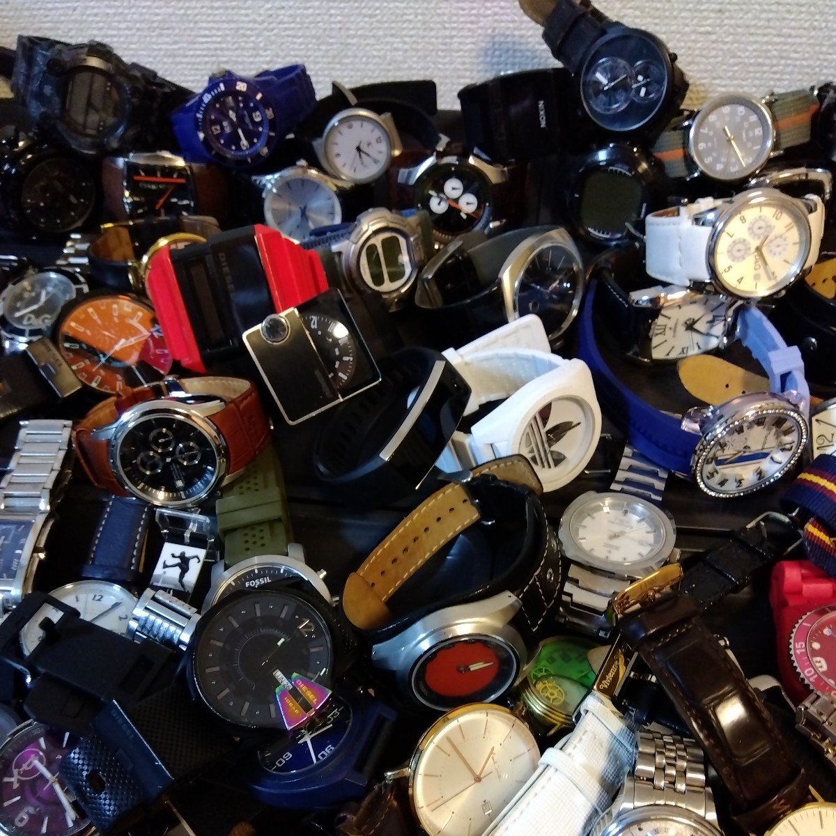腕時計まとめて SEIKO CASIO DIESEL NIXON TISSOT TIMEX FOSSIL D＆G DW Paul smith ...