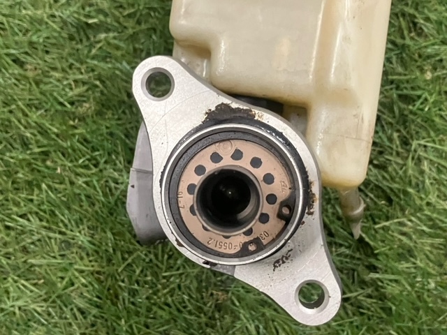 BMW Z4M E86 ブレーキ マスター シリンダー Z4 E85 E36 E46 E86 E89(その他)｜売買されたオークション情報、yahooの商品情報をアーカイブ公開 ...