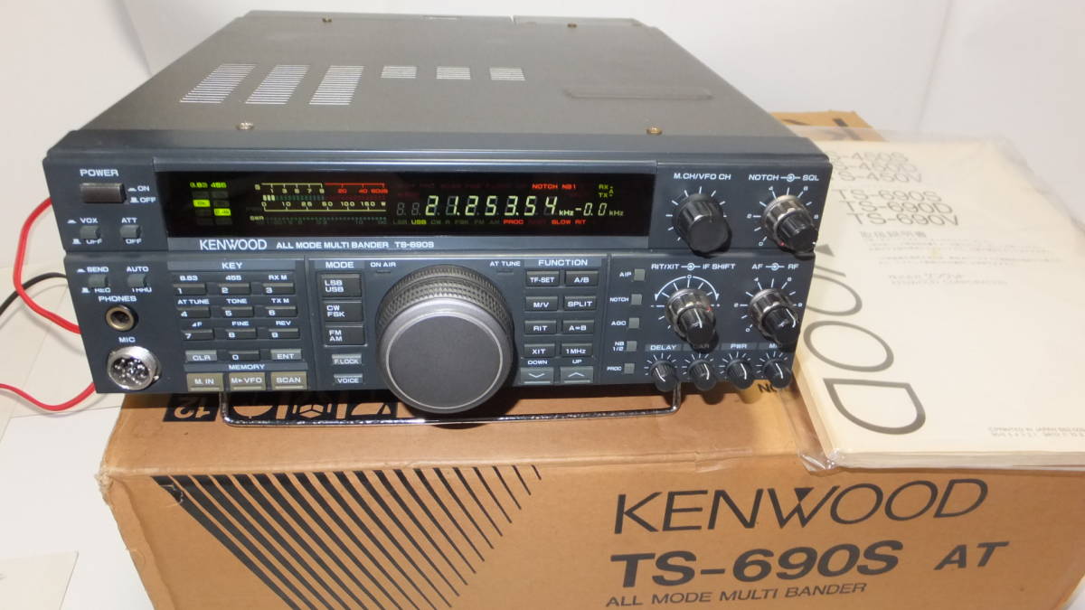 TS-690SAT KENWOOD HF+50MHz 100/50W AT内蔵 だが難あり品 取説箱付(固定)｜売買されたオークション情報 ...