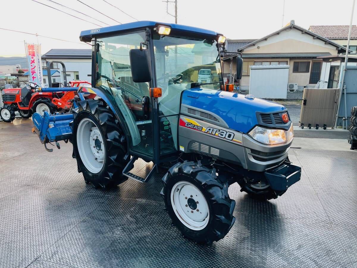 イセキ AT30トラクター 30馬力 1124時間 キャビン付 エアコン付 純正ロータリー/パディハロー付 ラジオ付 自動水平 自動深耕 牽引 ...