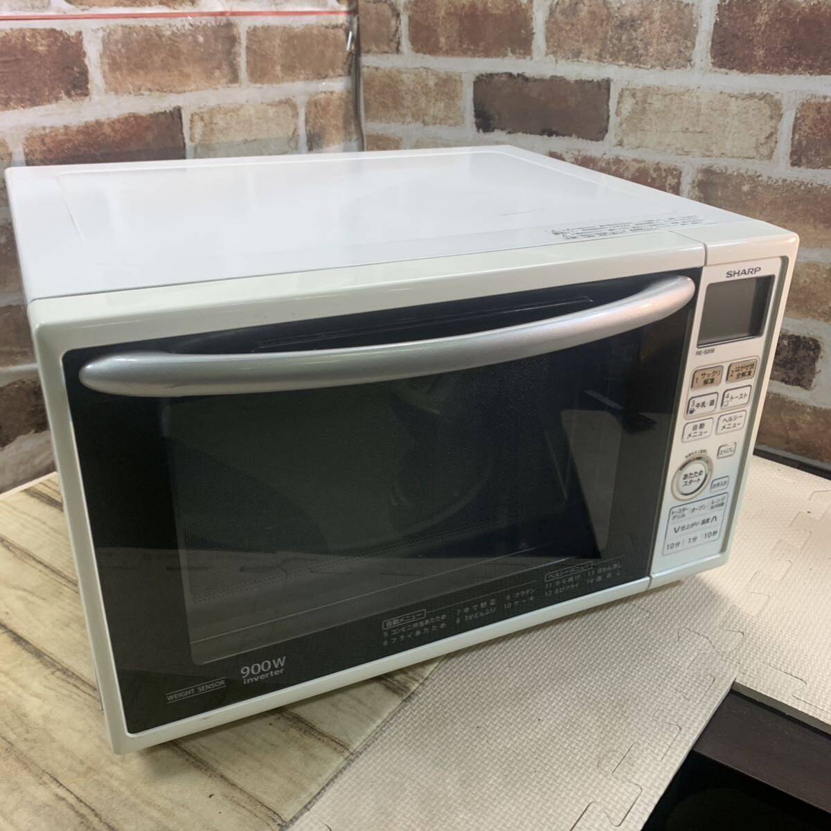 シャープ SHARP RE-S208-W オーブンレンジ 20L 2016年製(オーブンレンジ)｜売買されたオークション情報、yahooの商品情報をアーカイブ公開 - オークファン ...